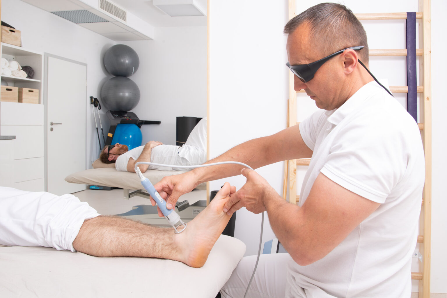 Laseroterapie » Fyzido - fyzioterapie a podiatrie v Praze